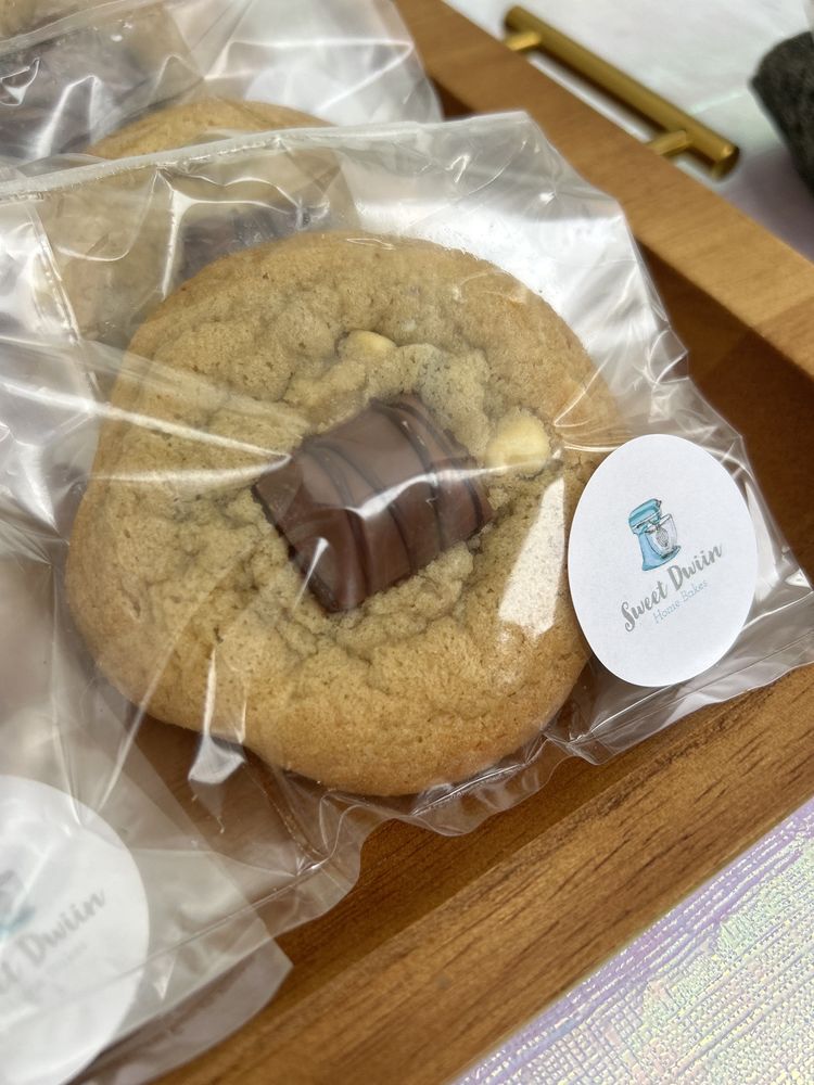 SWEET DWIIN HOME BAKES - Updated May 2024 - 10 Photos - Manassas ...