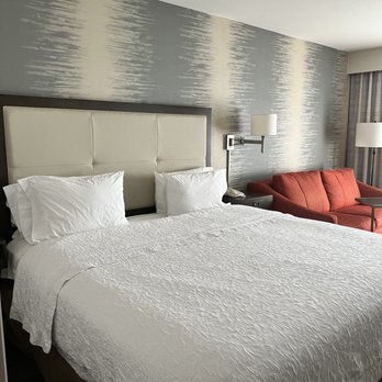 HAMPTON INN SANTA BARBARA/GOLETA - 179 Photos & 184 Reviews - 5665 ...