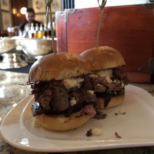 ROUND ROBIN BAR - 146 Photos & 169 Reviews - Bars - 1401 Pennsylvania ...