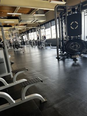 BLADIUM SPORTS & FITNESS CLUB - 114 Photos & 363 Reviews - 800 W Tower ...