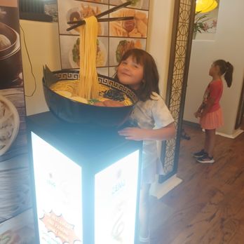 ZENG CHINESE RESTAURANT - Updated August 2024 - 65 Photos & 71 Reviews ...