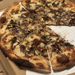 WHITECAPS PIZZA - Updated August 2025 - 564 Photos & 922 Reviews - 8290 ...