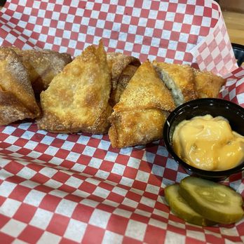 POG MAHONE’S PUB & GRILL - Updated December 2025 - 58 Photos & 83 ...