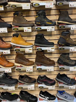 BECK’S SHOES - Updated December 2025 - 18 Photos & 33 Reviews - 2255 ...