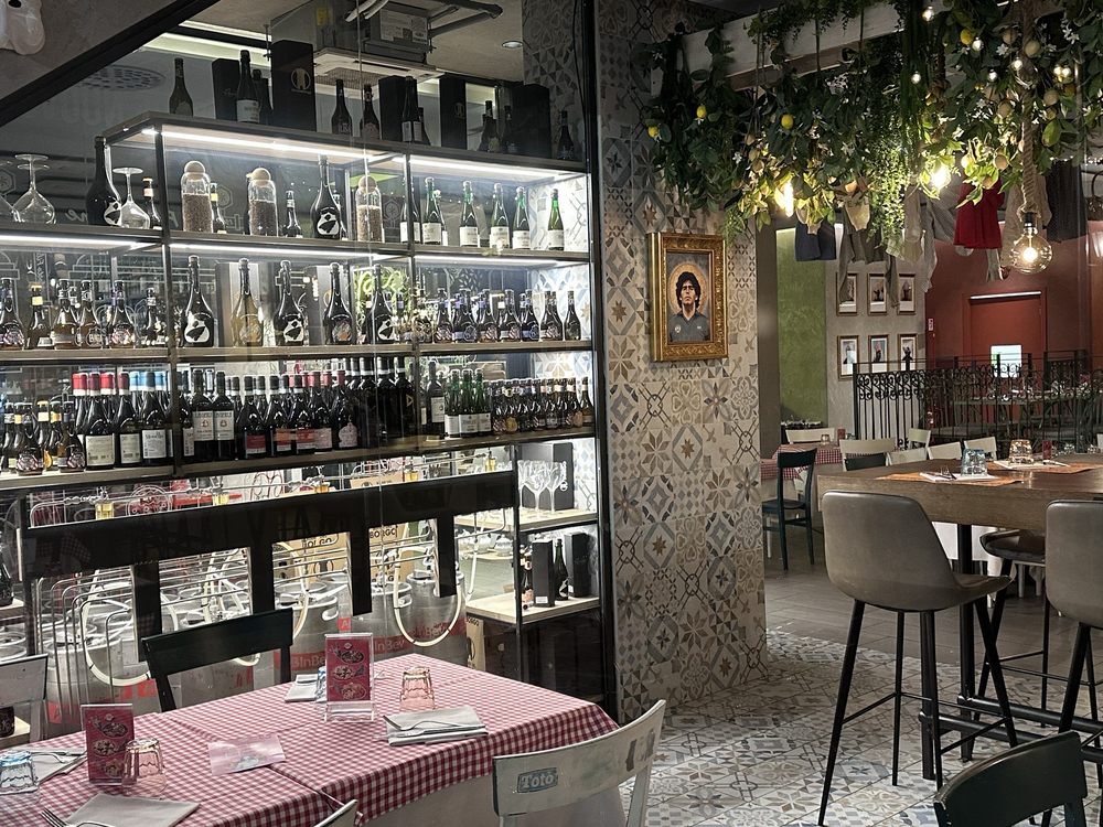 NAPOLETANO - Updated May 2024 - Via Privata U. Saba 6, Cermenate, Como ...