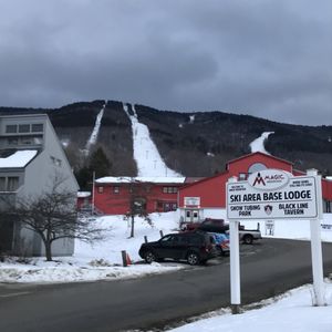 MAGIC MOUNTAIN SKI AREA - 25 Photos & 29 Reviews - 495 Magic Mountain ...