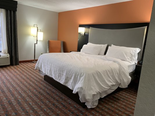 HOLIDAY INN EXPRESS & SUITES NASHVILLE SOUTHEAST - ANTIOCH - Updated ...