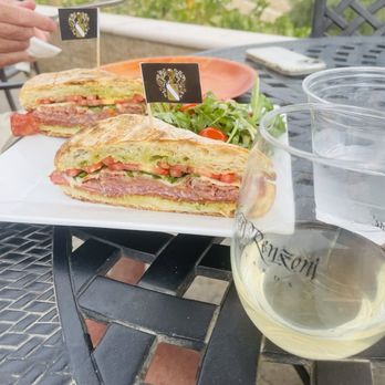 ROBERT RENZONI VINEYARDS - Updated January 2025 - 1077 Photos & 786 ...