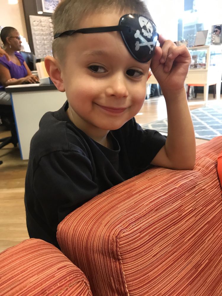 WINKING BEE OPTOMETRY - 11 Photos & 65 Reviews - 1100 Park Pl, San ...