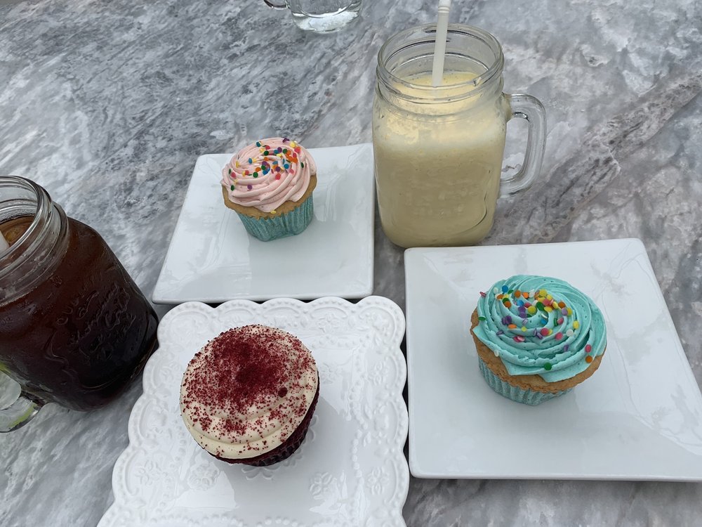 VANILLA CUPCAKE - 13 Photos - Ignacio Villamor Street, Baguio, Benguet ...