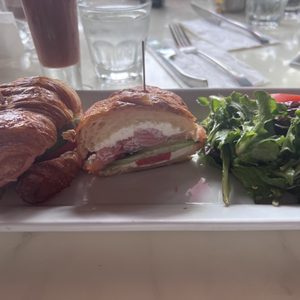 BLUE DAISY - 2631 Photos & 1999 Reviews - 609 Broadway, Santa Monica ...