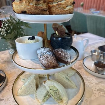 CALIFORNIA ENGLISH - Updated April 2025 - 1215 Photos & 382 Reviews ...