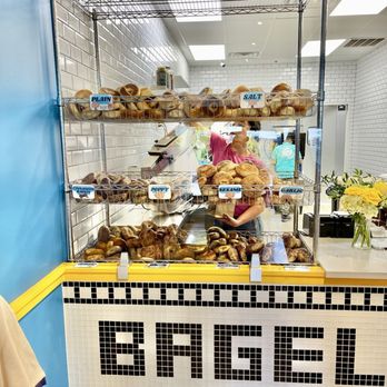 STARSHIP BAGEL - Updated July 2024 - 22 Photos & 12 Reviews - 6859 ...