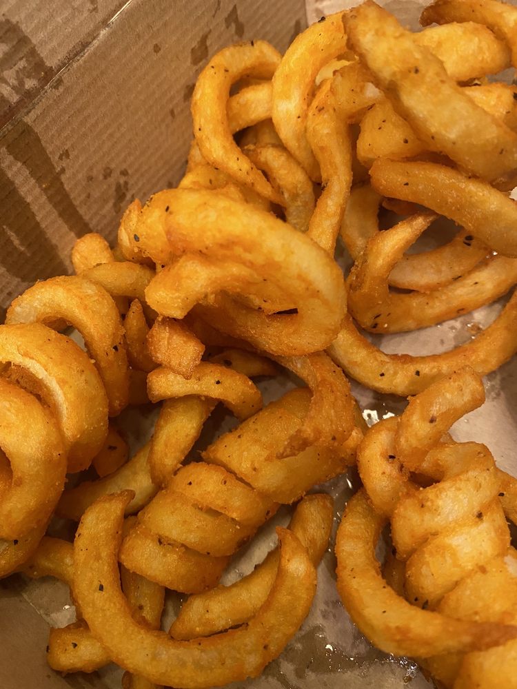 MACGUFFINS BAR - Updated January 2026 - 135 4th St, San Francisco ...