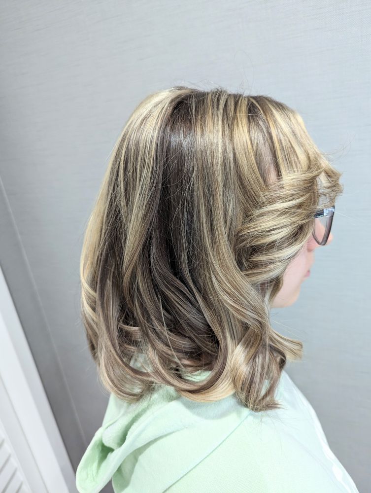 LOOKS AT LAURA SALON - Updated September 2025 - Request an Appointment ...