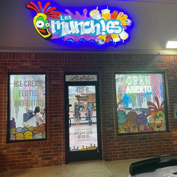 MUNCHIES - Updated December 2025 - 32 Photos & 13 Reviews - 401 S State ...