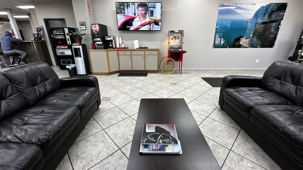 ACTION AUTO - Updated December 2025 - 103 Photos & 528 Reviews - 9052 ...