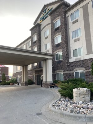 EXPRESSWAY SUITES - Updated December 2025 - 42 Photos & 20 Reviews ...