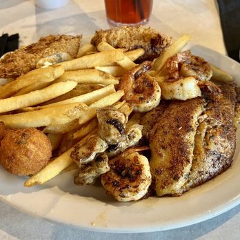 ON THE HALF SHELL - Updated January 2026 - 142 Photos & 116 Reviews ...