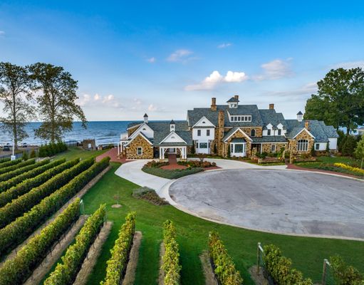 VINCENT WILLIAM WINE - Updated October 2025 - 134 Photos & 71 Reviews ...