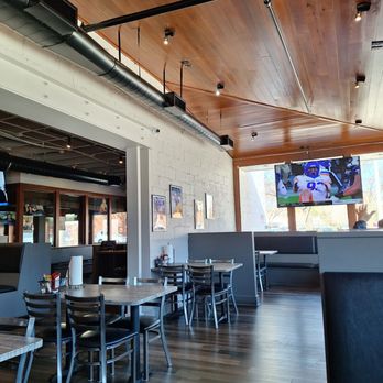 BENCH WARMERS SPORTS GRILL - Updated October 2025 - 103 Photos & 48 ...