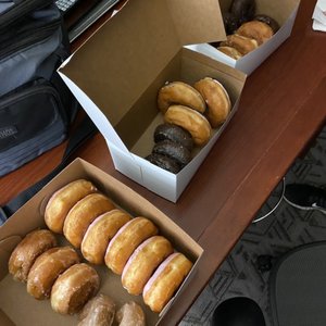 CAROL LEE DONUTS - 48 Photos & 140 Reviews - Bakeries - 1414 N Main St ...