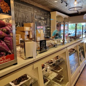 OLE SMOKY CANDY KITCHEN - 98 Photos & 86 Reviews - 744 Pkwy, Gatlinburg ...