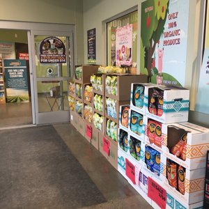 HUCKLEBERRY’S NATURAL MARKETS - Updated June 2024 - 129 Photos & 207 ...