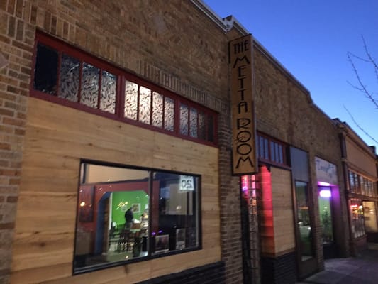 THE METTA ROOM - Updated October 2025 - 10 Photos & 16 Reviews - 132 E ...