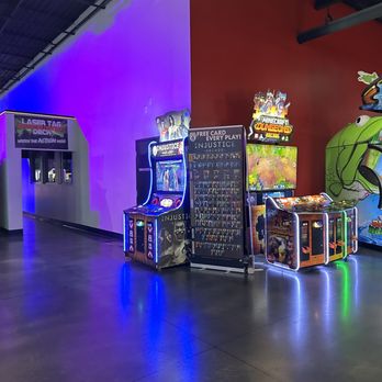 SCENE75 ENTERTAINMENT CENTER | DAYTON - Updated March 2025 - 77 Photos ...