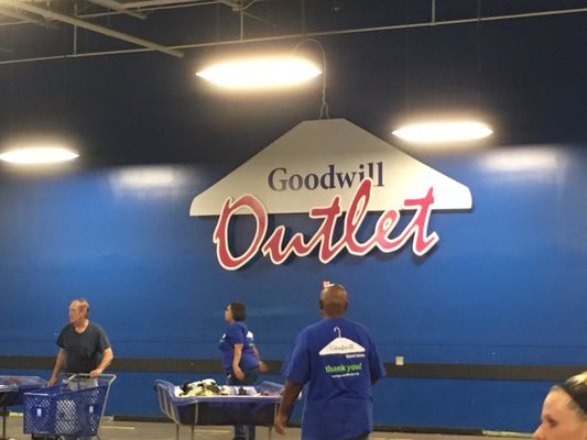 GOODWILL OUTLET STORE - Updated September 2025 - 13 Reviews - 6650 W ...