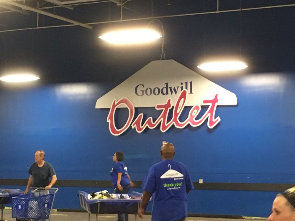 GOODWILL OUTLET STORE - Updated September 2025 - 13 Reviews - 6650 W ...