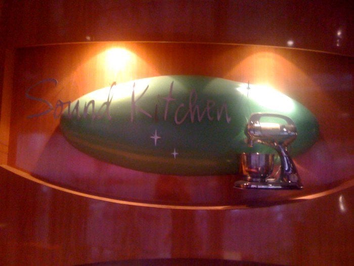 THE SOUND KITCHEN - 178 E 32nd Avenue, Vancouver, British Columbia ...