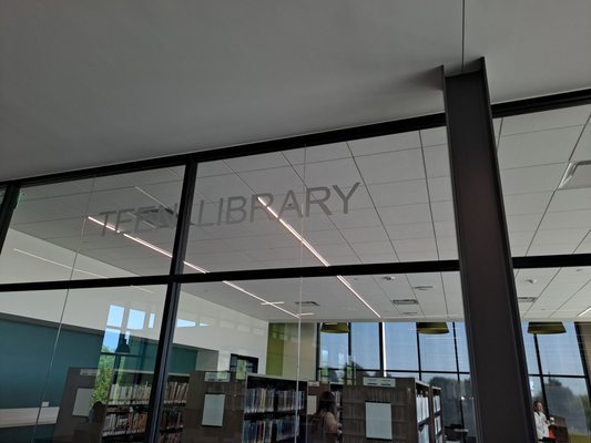 WEST PEARLAND LIBRARY - Updated September 2025 - 130 Photos & 35 ...