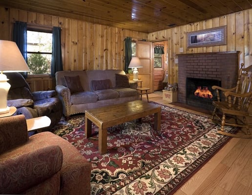 IDYLLWILD INN - 195 Photos & 117 Reviews - Hotels - 54300 Village ...