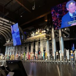 YARD HOUSE - Updated July 2025 - 1132 Photos & 1369 Reviews - 1555 ...