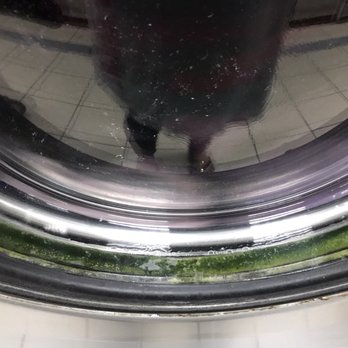 SPLISH SPLASH LAUNDROMAT - Updated August 2024 - 39 Photos & 44 Reviews ...