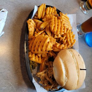 5TH QUARTER SPORTS BAR & GRILL - Updated October 2025 - 30 Photos & 62 ...