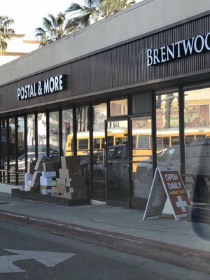 POSTAL AND MORE - Updated October 2025 - 10 Photos & 52 Reviews - 2632 ...