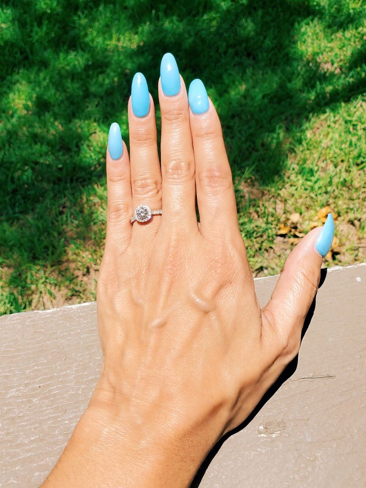 PINK AND WHITE NAILS - Updated April 2024 - 247 Photos & 47 Reviews ...