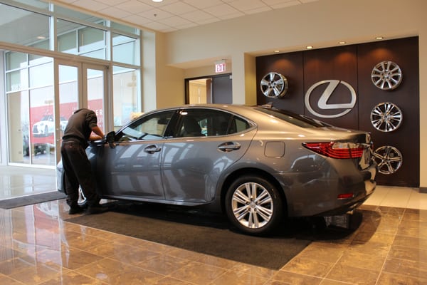 HENDRICK LEXUS NORTHLAKE - Updated December 2025 - 71 Photos & 133 ...