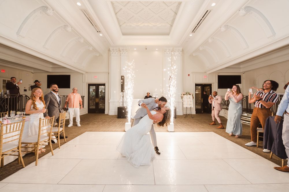 SUESS MOMENTS - Updated January 2026 - 95 Photos & 17 Reviews ...