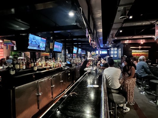 THE PILOT TAVERN - Updated June 2026 - 109 Photos & 156 Reviews - 22 ...