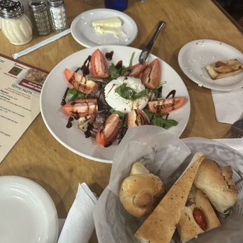 TUTTOROSSO RESTAURANT & PIZZERIA - Updated January 2025 - 440 Photos ...