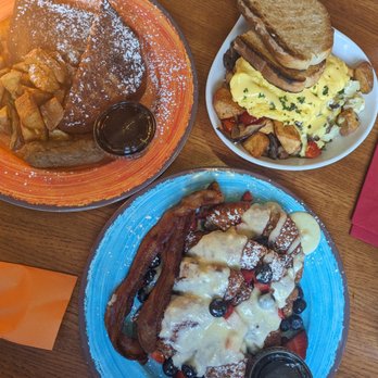 TOAST CEDARBURG - Updated March 2025 - 56 Photos & 53 Reviews - 1302 ...