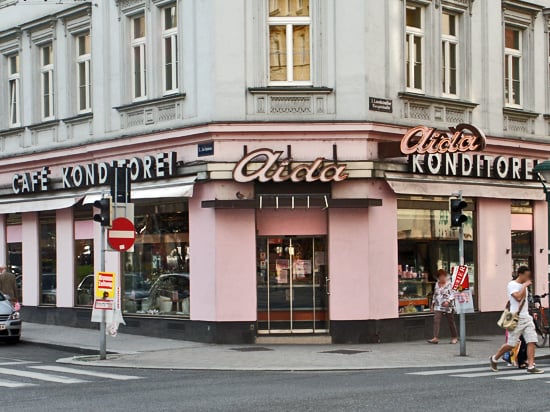 AIDA - Landstraßer Hauptstr. 116, Wien, Austria - Cafes - Restaurant ...