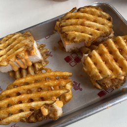 THE WAFFLE BUS - Updated November 2025 - 905 Photos & 761 Reviews ...