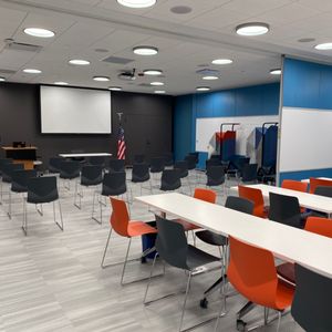 INDIAN PRAIRIE PUBLIC LIBRARY - Updated December 2025 - 21 Photos & 23 ...