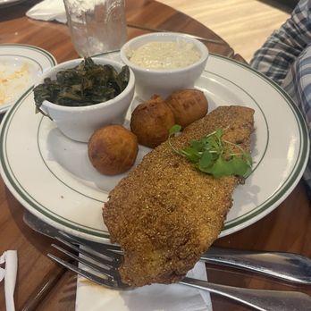 FIXINS SOUL KITCHEN - LOS ANGELES - Updated January 2025 - 3987 Photos ...