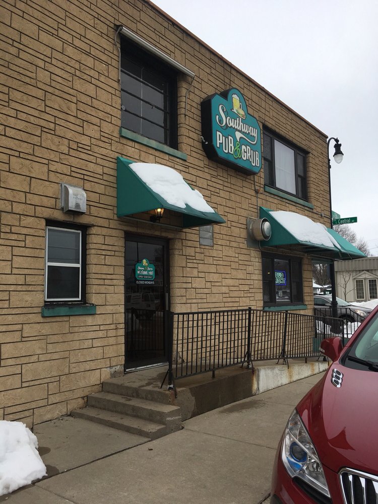 SOUTHWAY PUB & GRUB - Updated July 2025 - 1212 S Central Ave ...